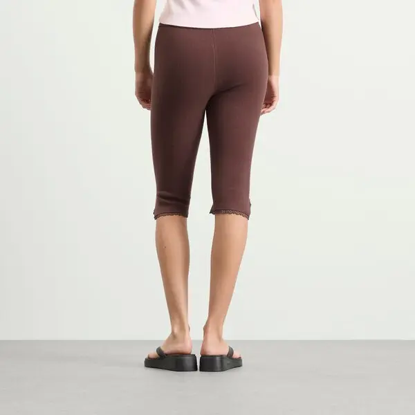 HOUSE OF SUNNY Classic Capri Pants