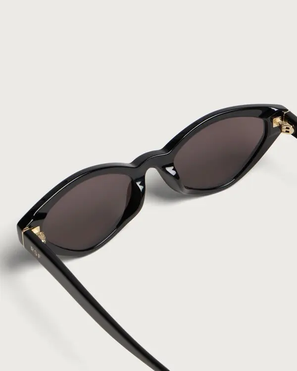 RETROSUPERFUTURE Echo Sunglasses