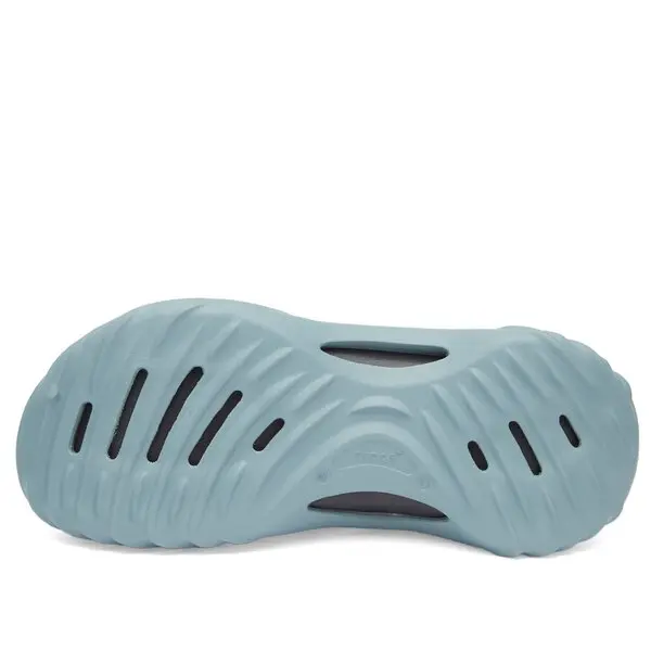 CROCS Echo Wave