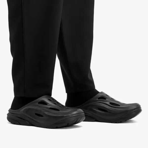 Hoka One One Ora Recovery Mule