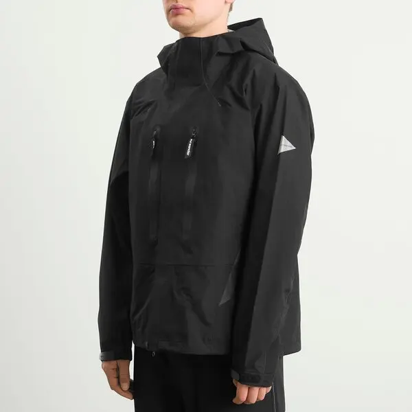 AND WANDER 2.5l Hiker Rain Jacket