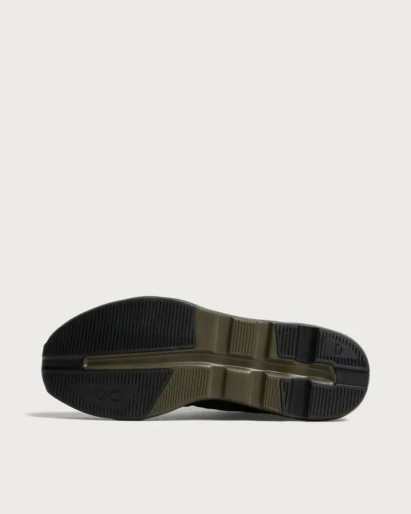 On Cloudze Sneakers