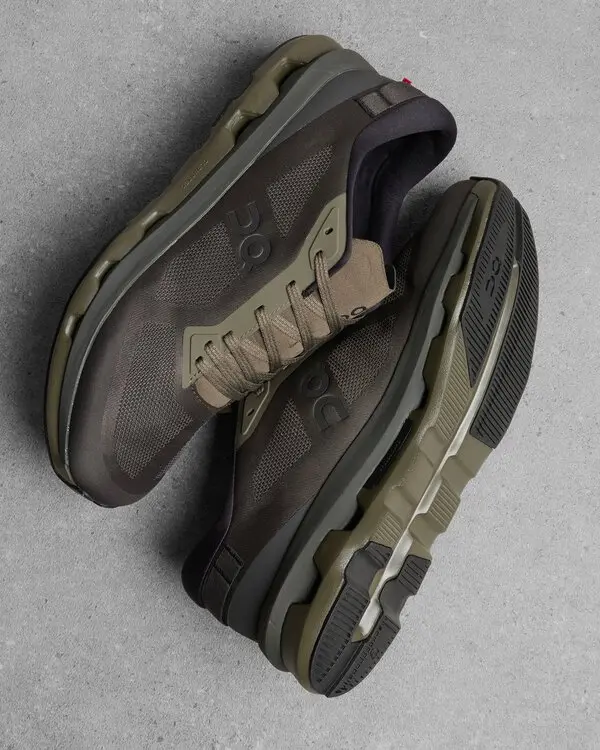 On Cloudze Sneakers