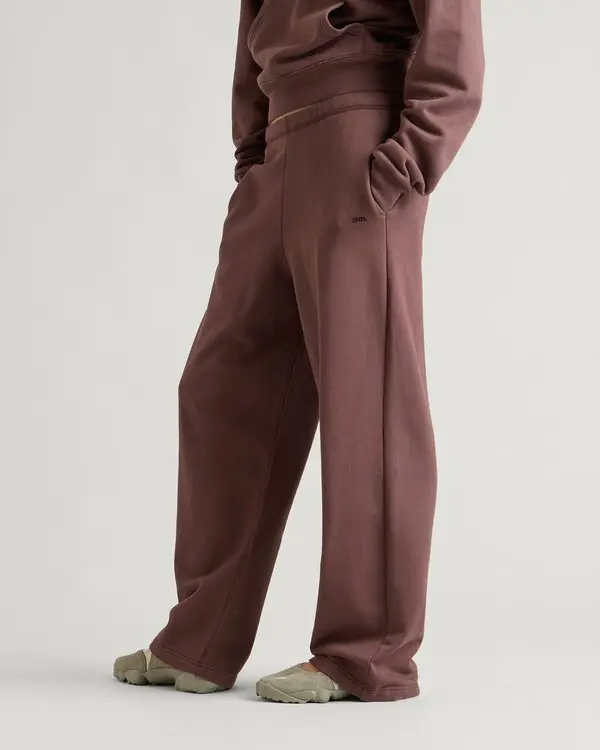 END. Classic Sweatpants