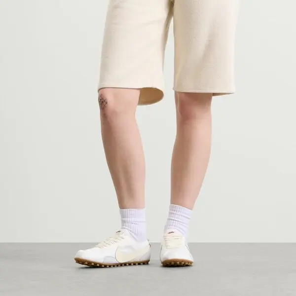 Nike Moon Shoe Og Sneakers - White/pearl/brown
