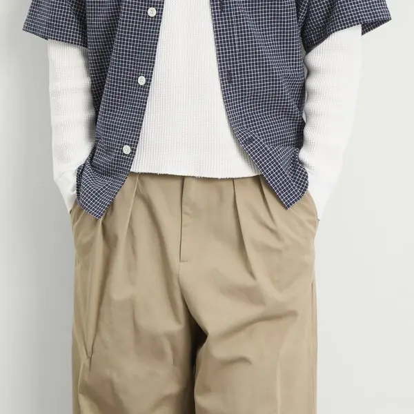 BEAMS New Wide Pleated Chino