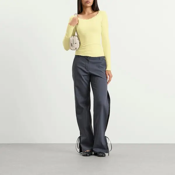 MANY MANY CLOTHES The Uma Long Sleeve Top
