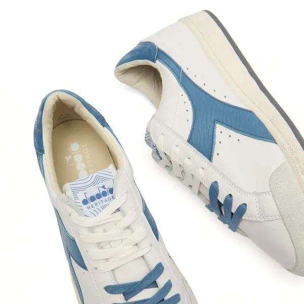 DIADORA Prestige Used Sneakers