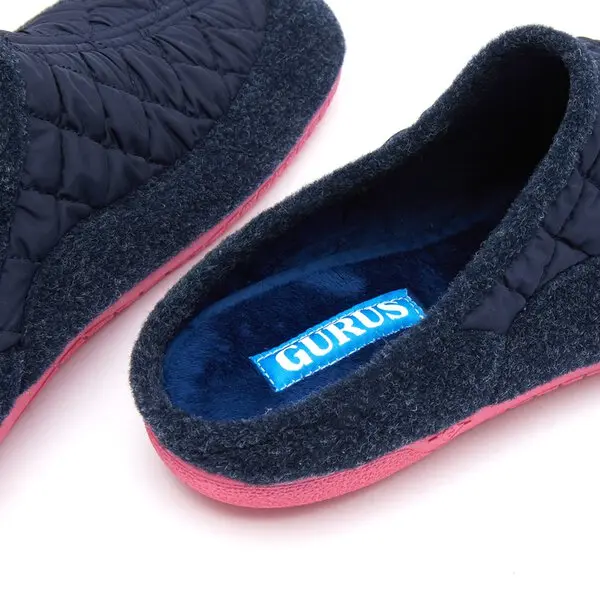 GURU'S ROOMSHOES Gurus Roomshoes Quilted Houseshoe