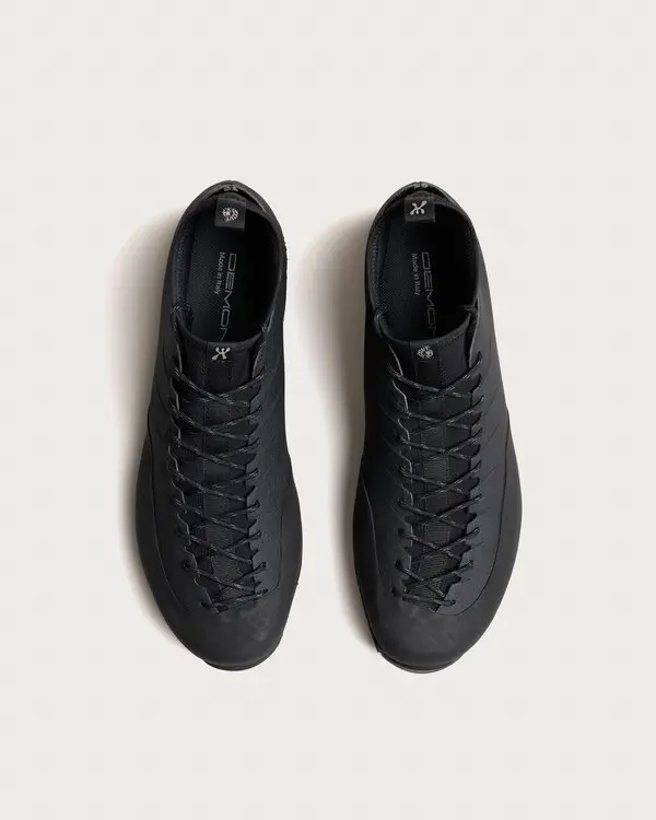 HOUDINI SPORTSWEAR X Demon Silvestre Approach Shoe