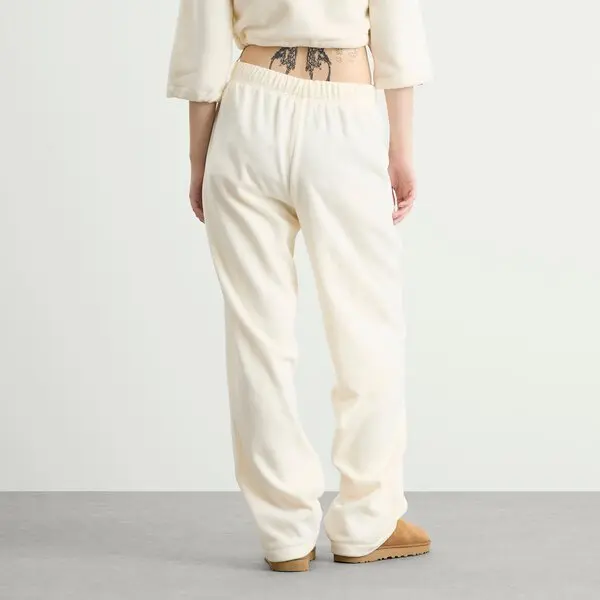 SKIMS Fleece Lounge Cargo Pants - Ecru