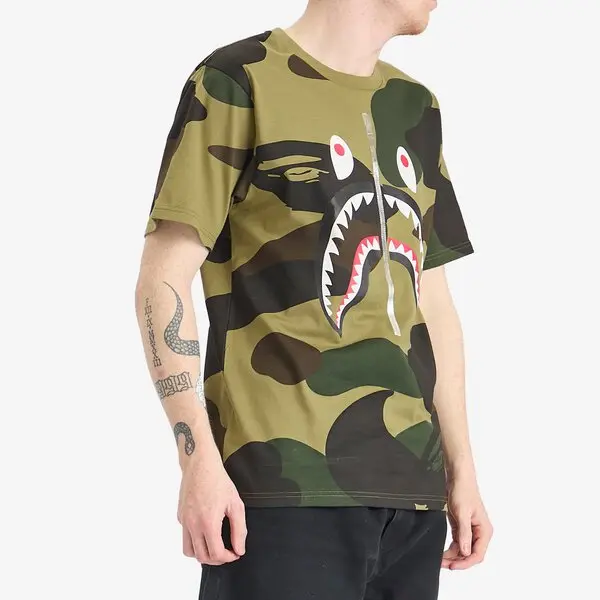 A BATHING APE Giant 1st Camo Shark T-shirt