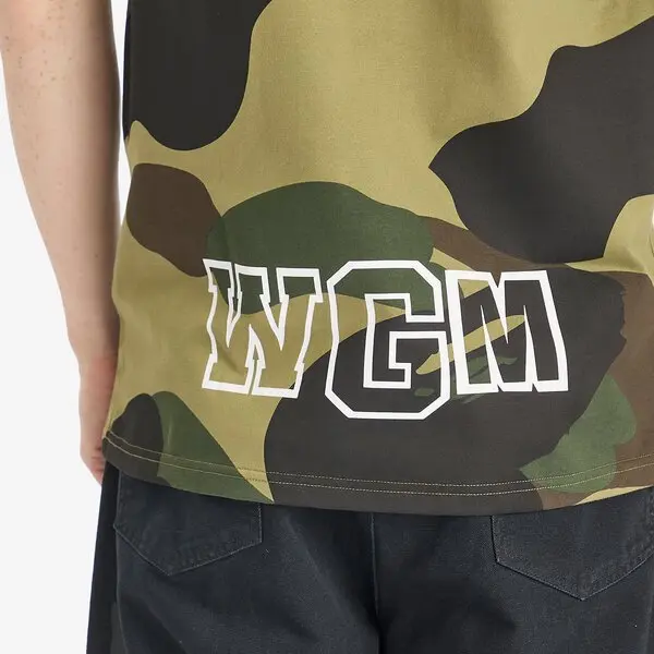 A BATHING APE Giant 1st Camo Shark T-shirt