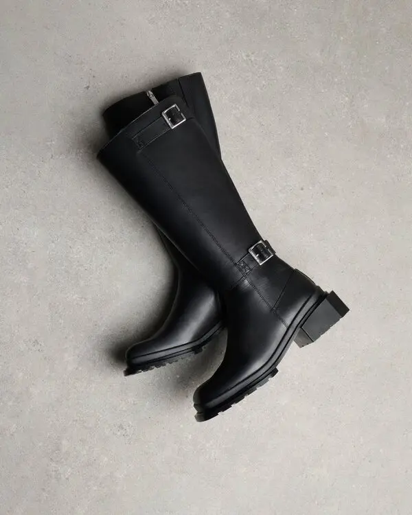 Dr. Martens Maybole Hi Boots
