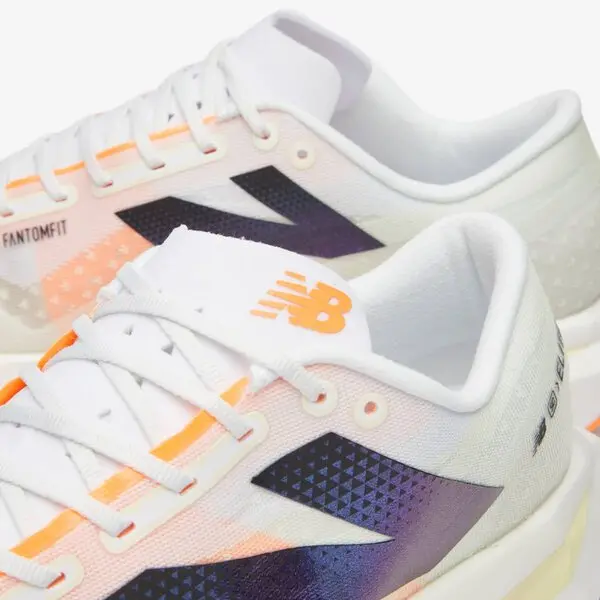 NEW BALANCE Fuelcell Supercomp Elite V4 Sneakers