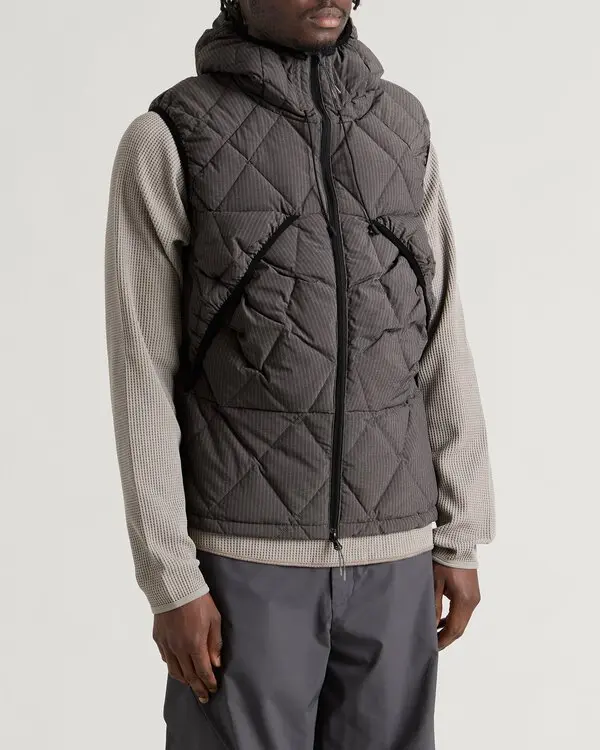 ROA Nuna 800 Fill Power Pinstriped Down Vest Jacket