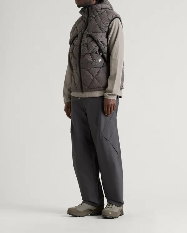 ROA Nuna 800 Fill Power Pinstriped Down Vest Jacket