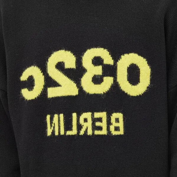 032C Fuzzy 'selfie' Crew Knit Sweatshirt