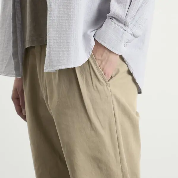 KHAKIS Slub Common Pleated Trousers