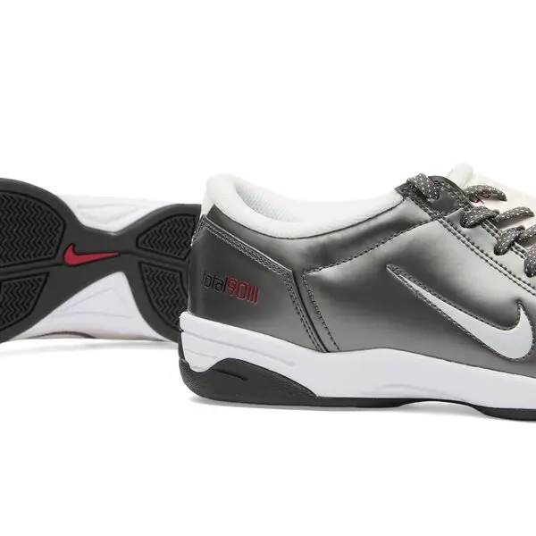 Nike Total 90 Sneakers