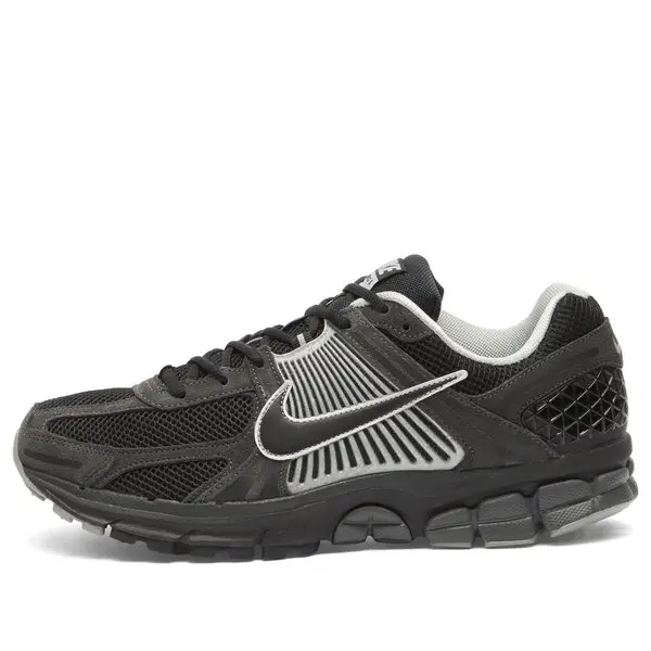 Nike Zoom Vomero 5 Sneakers