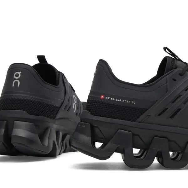 On Cloudswift Amp Sneakers