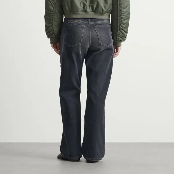 DIESEL® 1971 D-sent Jeans Leg 30