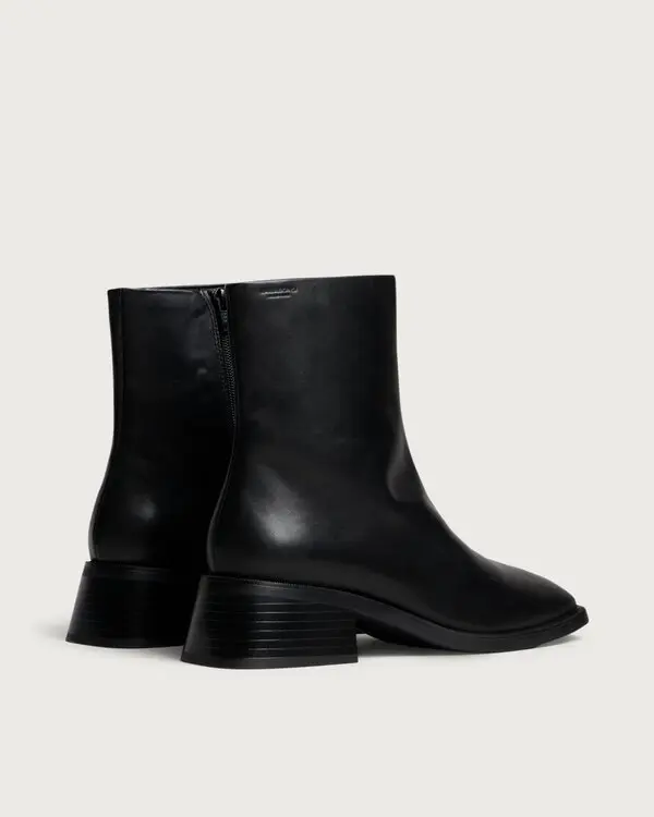 VAGABOND SHOEMAKERS Blanca Leather Ankle Boot