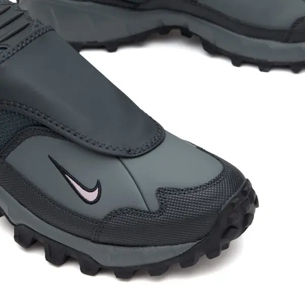 Nike Phassad Sneakers