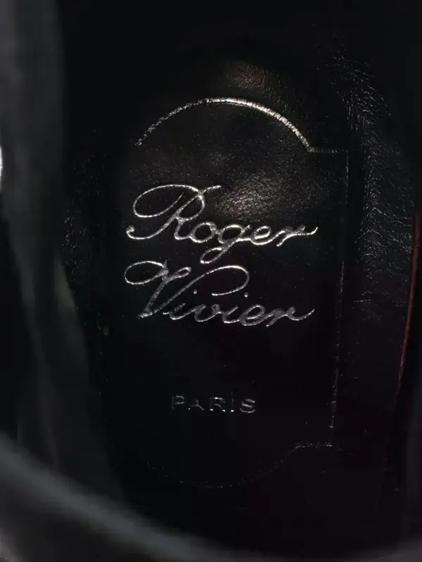 ROGER VIVIER 2000s Polly Buckled Boots