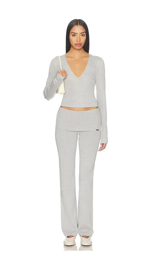 SKIMS Essential Sweaters Long Sleeve V-neck In Grey