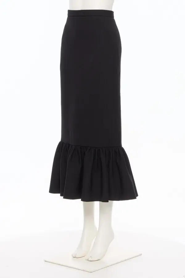 Valentino Garavani Skirt With A Back Zipper
