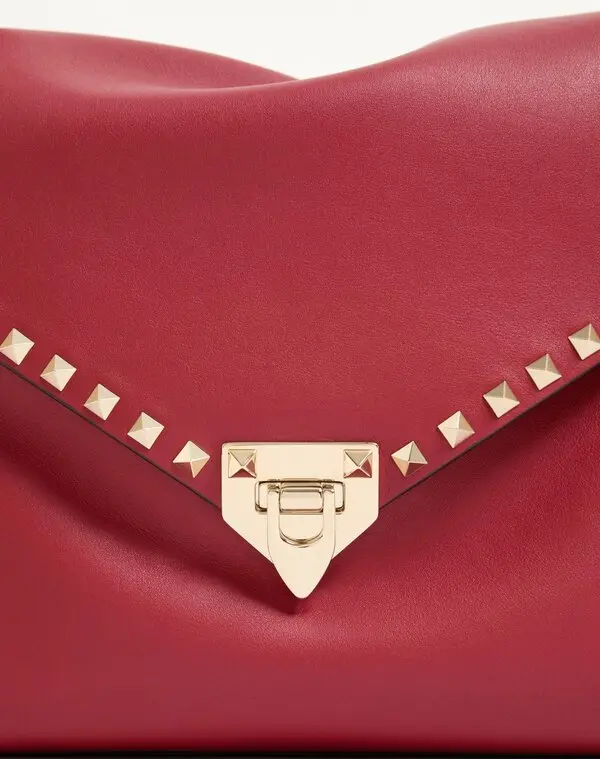 Valentino Garavani Rockstud Maxxing Medium Shoulder Bag - Red