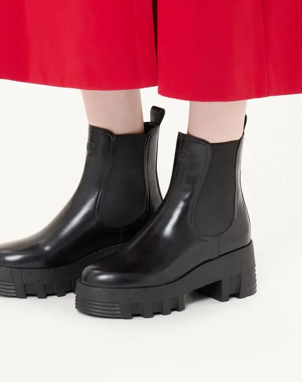 Valentino Garavani Round-toe Short Boots