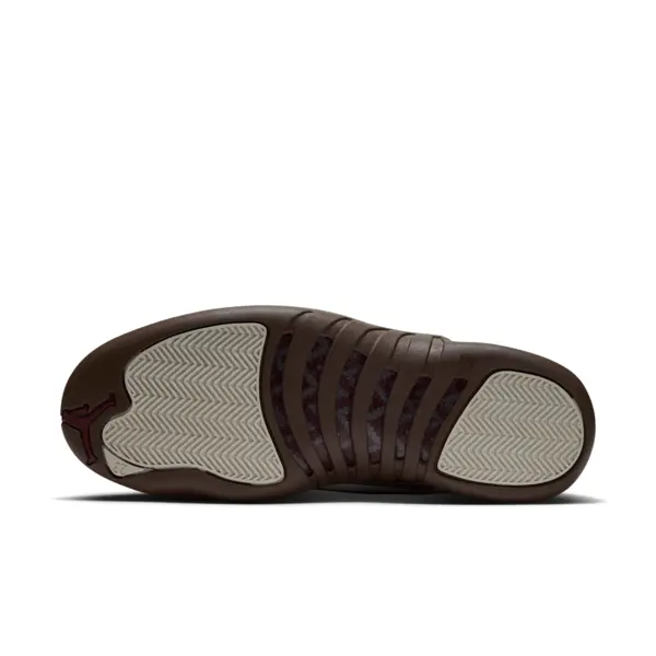 JORDAN Air Retro "fireside" Shoes - Brown