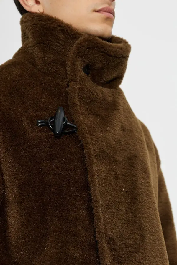 Jacquemus Faux Fur ‘fernando