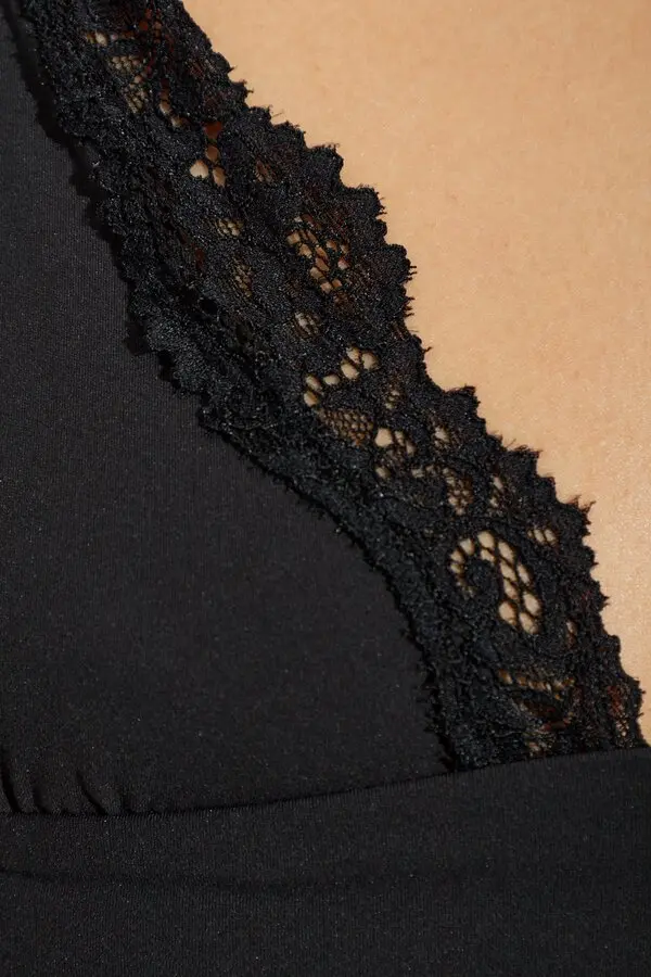 SKIMS Lacy Lingerie Set