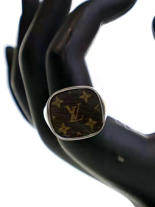 LOUIS VUITTON 2017 Brass Monogram Lock Signet Ring Costume Ring
