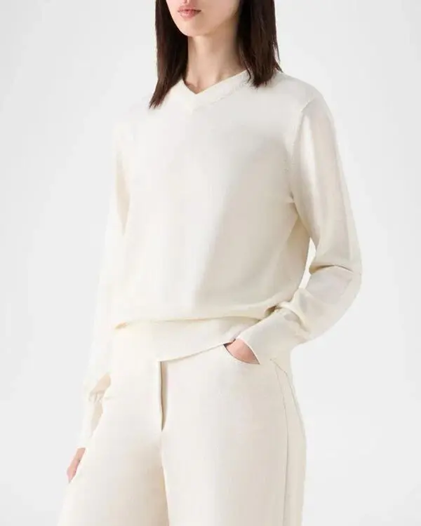 Akris V-neck Wool Knit Sweater - Cream