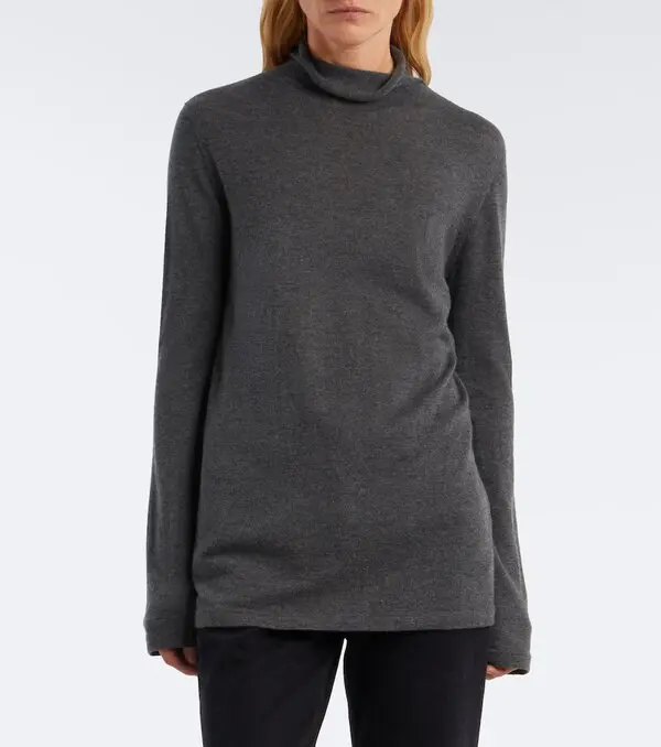 THE ROW Quadron Cashmere Sweater