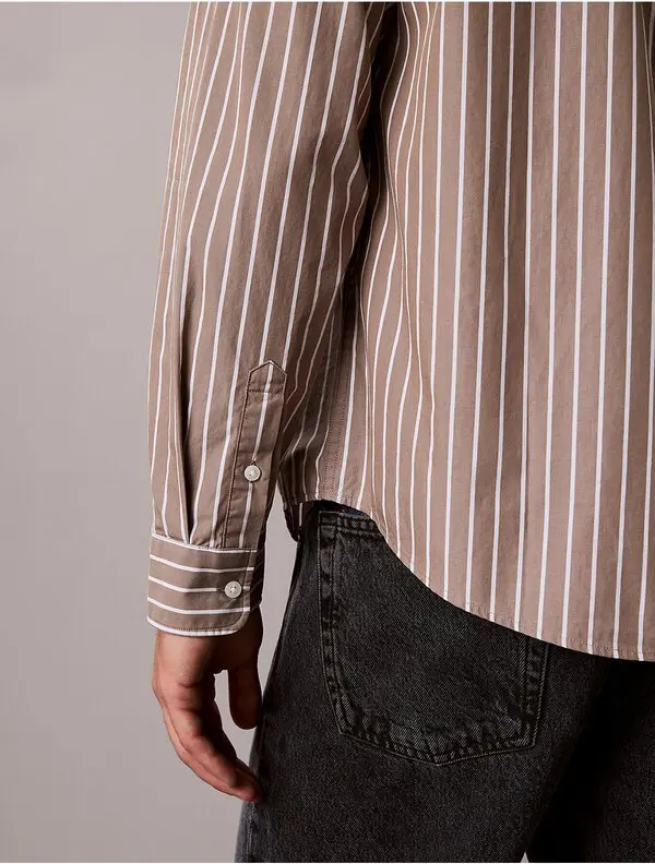 Calvin Klein Graphic Relaxed Button-down Shirt - Walnut