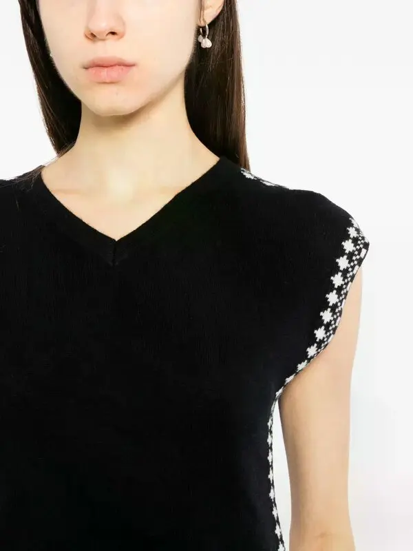 AGNES B. Sleeveless Top
