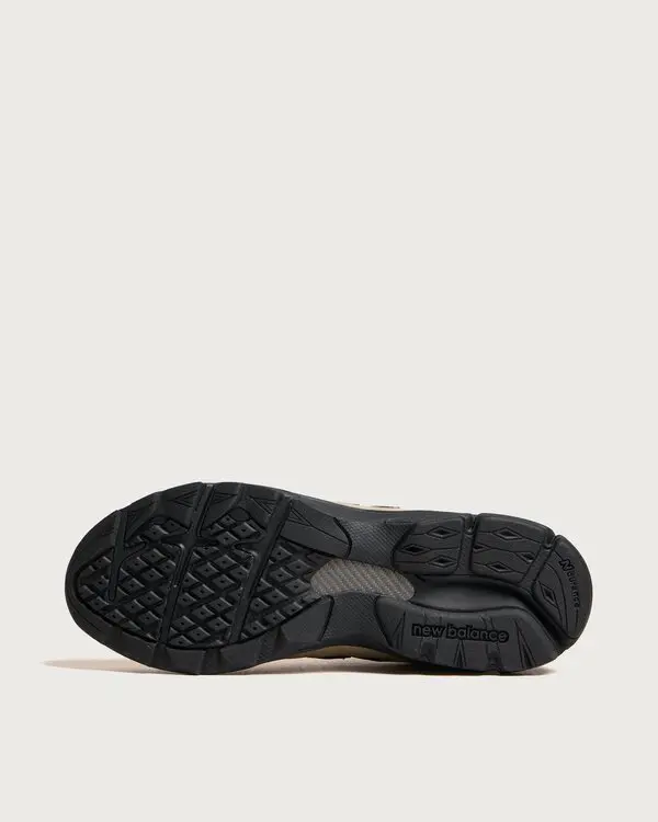 NEW BALANCE X Jjjjound 990v3 Sneakers