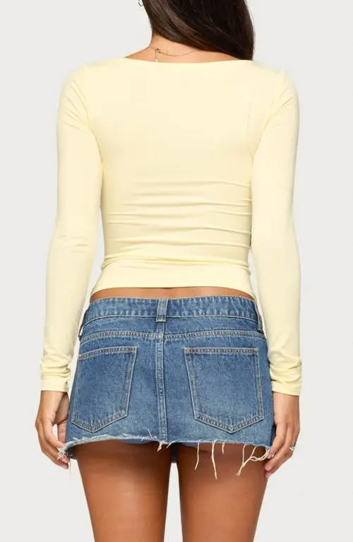 EDIKTED Manka Twisted Long Sleeve Crop Top