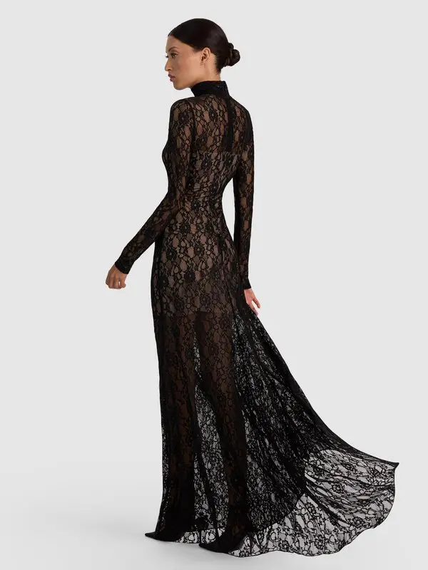 Alice + Olivia Delora Lace Maxi Dress With Train
