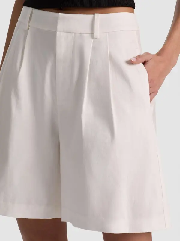 Alice + Olivia Conry Pleated Bermuda Short
