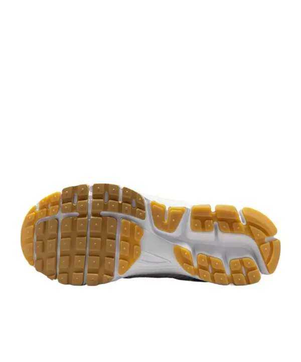 Nike Zoom Vomero 5 Sneakers