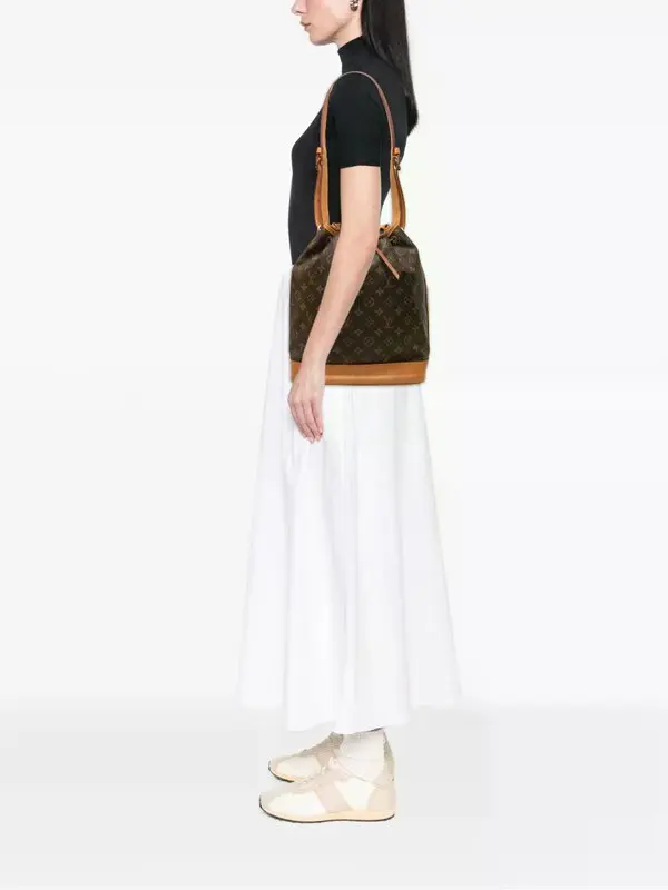 LOUIS VUITTON 1998 Monogram Noe Gm Bucket Bag