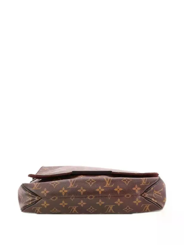 LOUIS VUITTON District Messenger Bag Macassar Monogram Canvas Mm Crossbody Bag