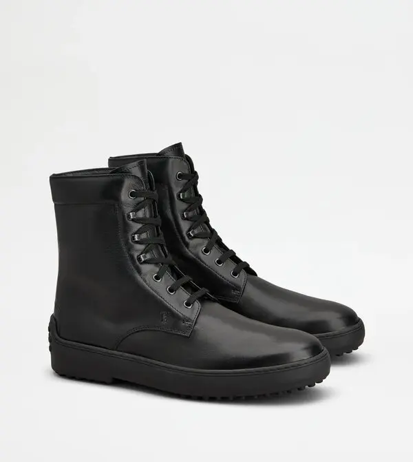 TOD'S Winter Gommino Ankle Boots In Leather